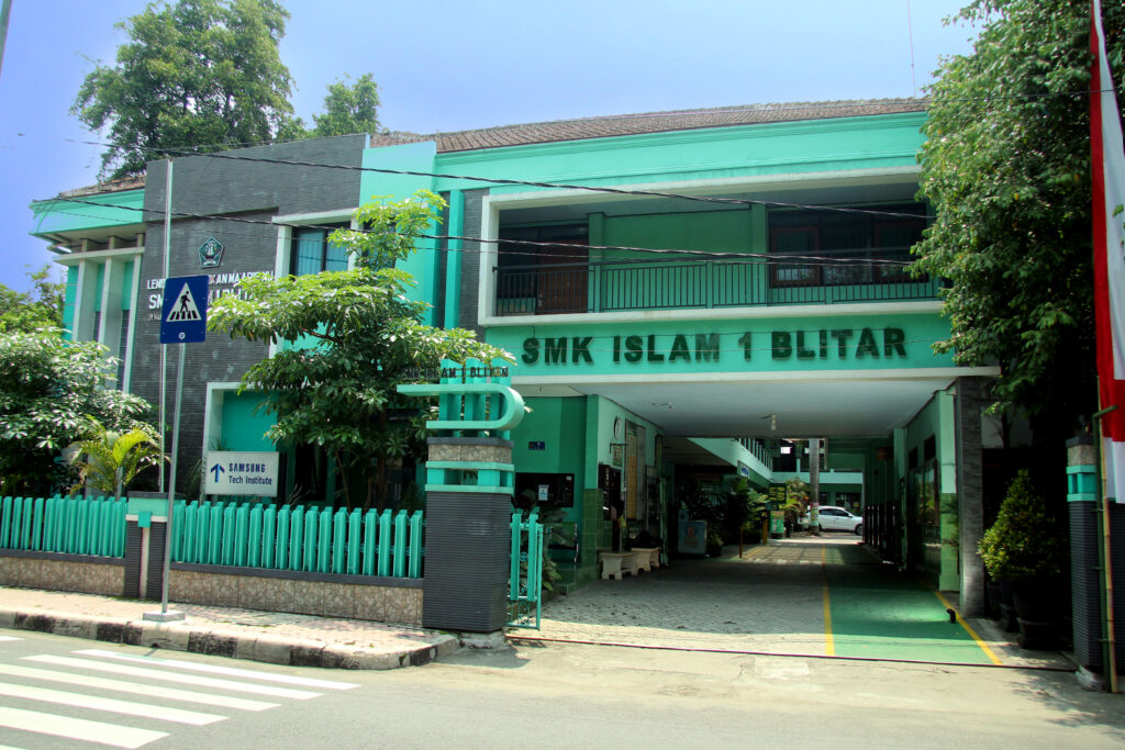 Visi, Misi, dan Tujuan - DPIB SMK ISLAM 1 BLITAR